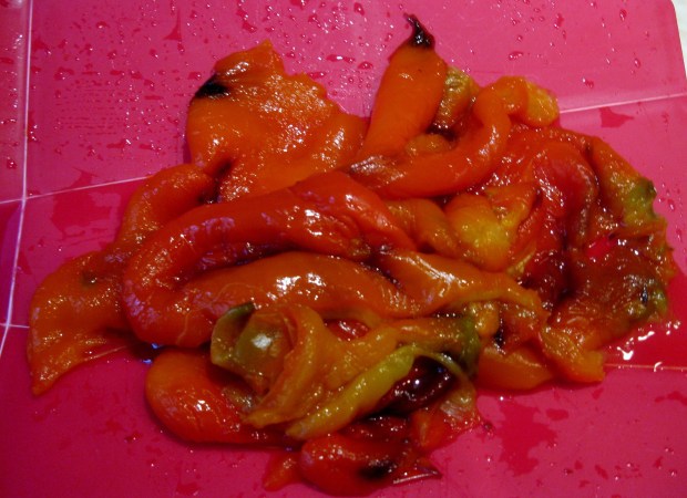 Bucatini with roasted red pepper sauce and zucchini | Tales of Ambrosia